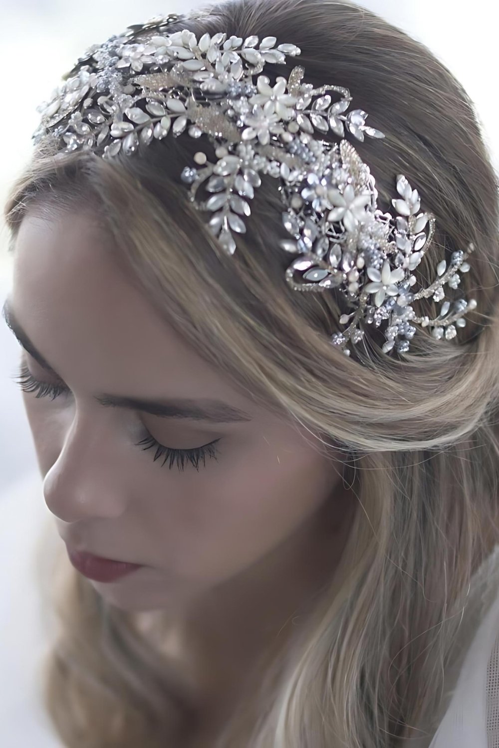 Stunning Wedding Headpieces Every Bride Will Love