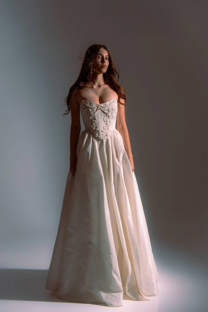 Vintage Italian Wedding Dresses: 15+ Timeless Styles for the Romantic Bride