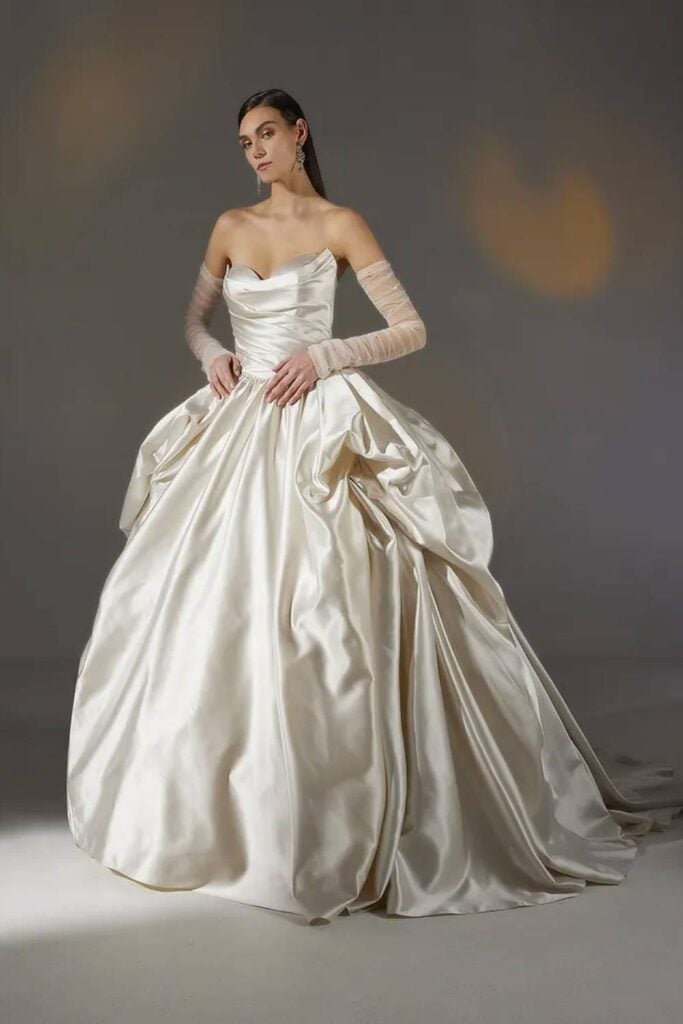 Vintage Italian Wedding Dresses: 15+ Timeless Styles for the Romantic Bride